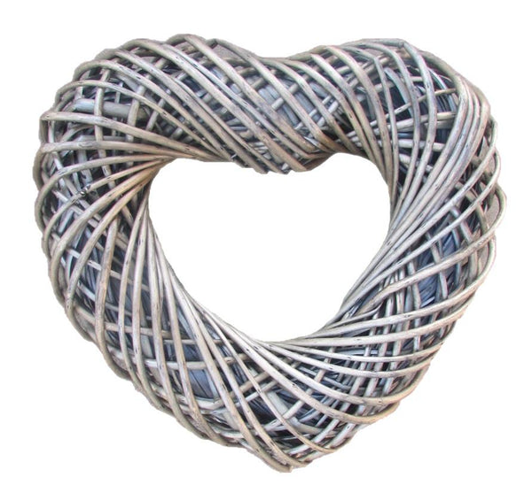 Medium Antique Wash Willow Heart Shaped Wreath 40cm Diameter – Willow ...